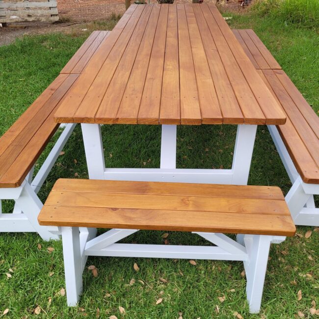 Table and Benches 3000mm long – VS Craft